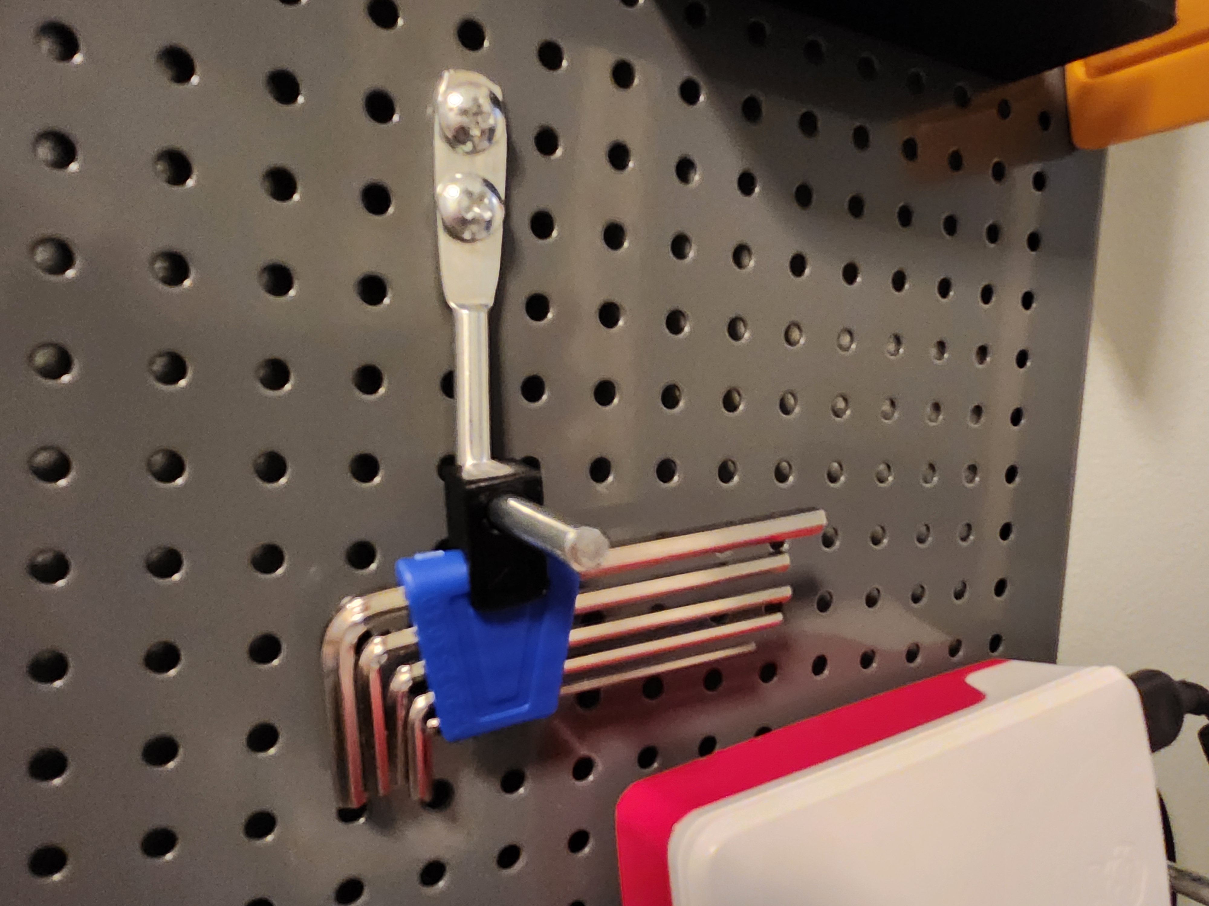 Anycubic Hex Key Pegboard Mount Adapter by Krissrex | Download free STL ...