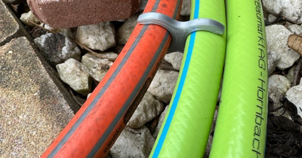 Garden hose organizer clip Gardena 1/2" and 3/4" - Simple clip on to ...