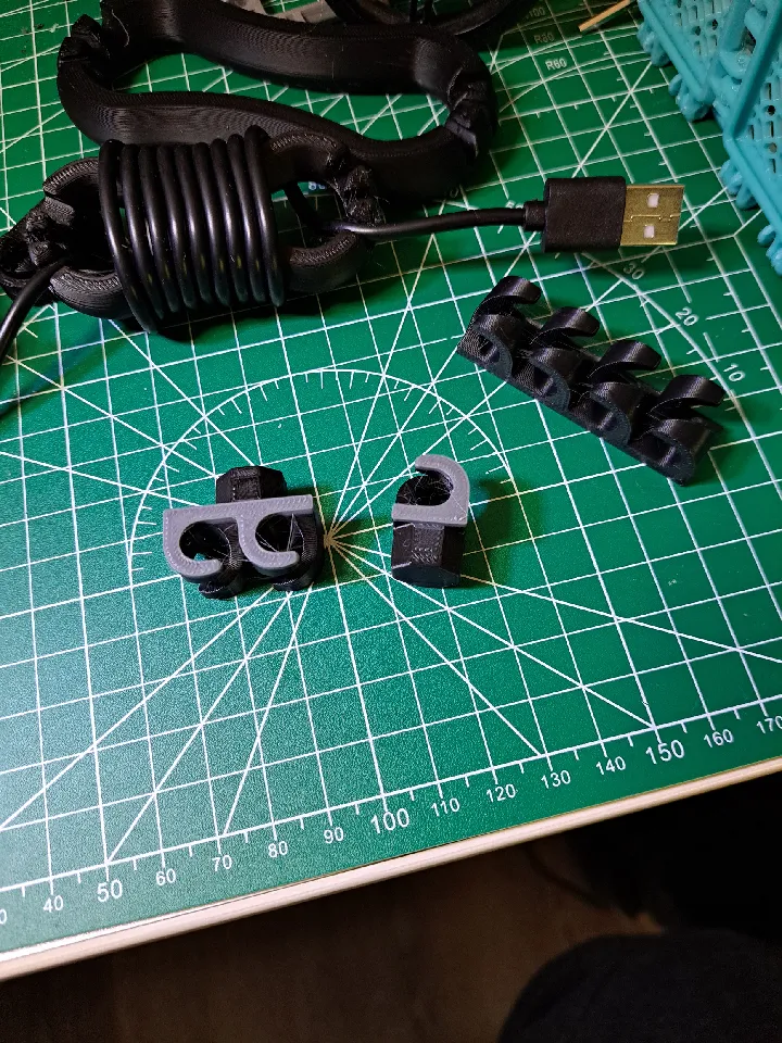 Multiboard cable holder by Paul Corbett | Download free STL model ...