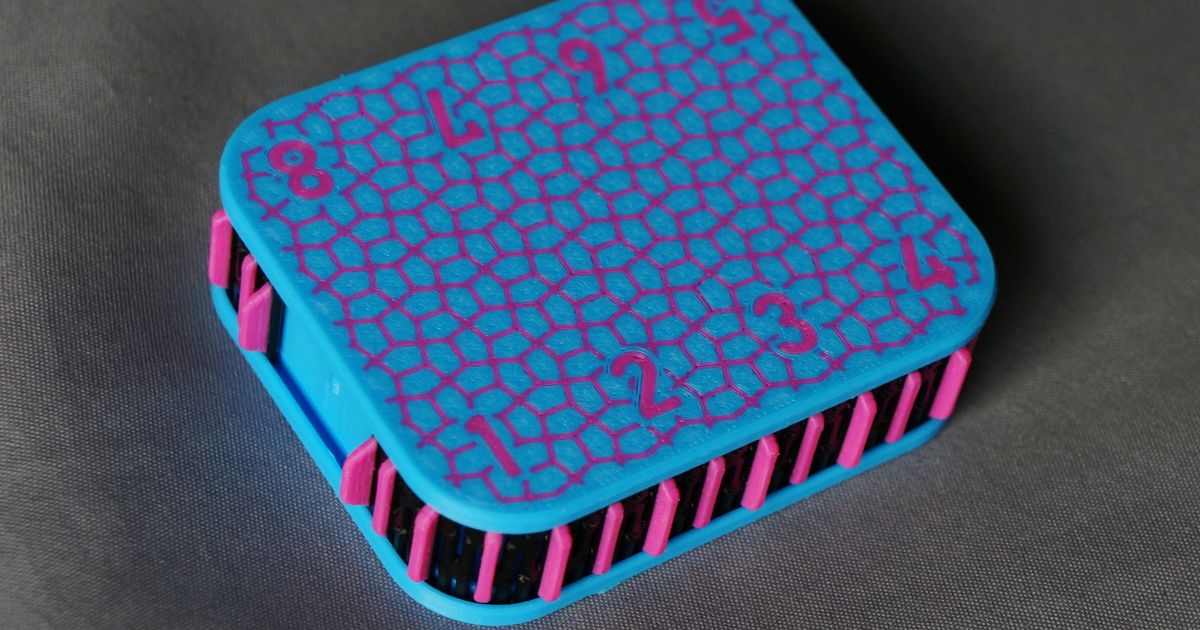 Roller shutter pattern box snap fit - with compartments by Jack ...