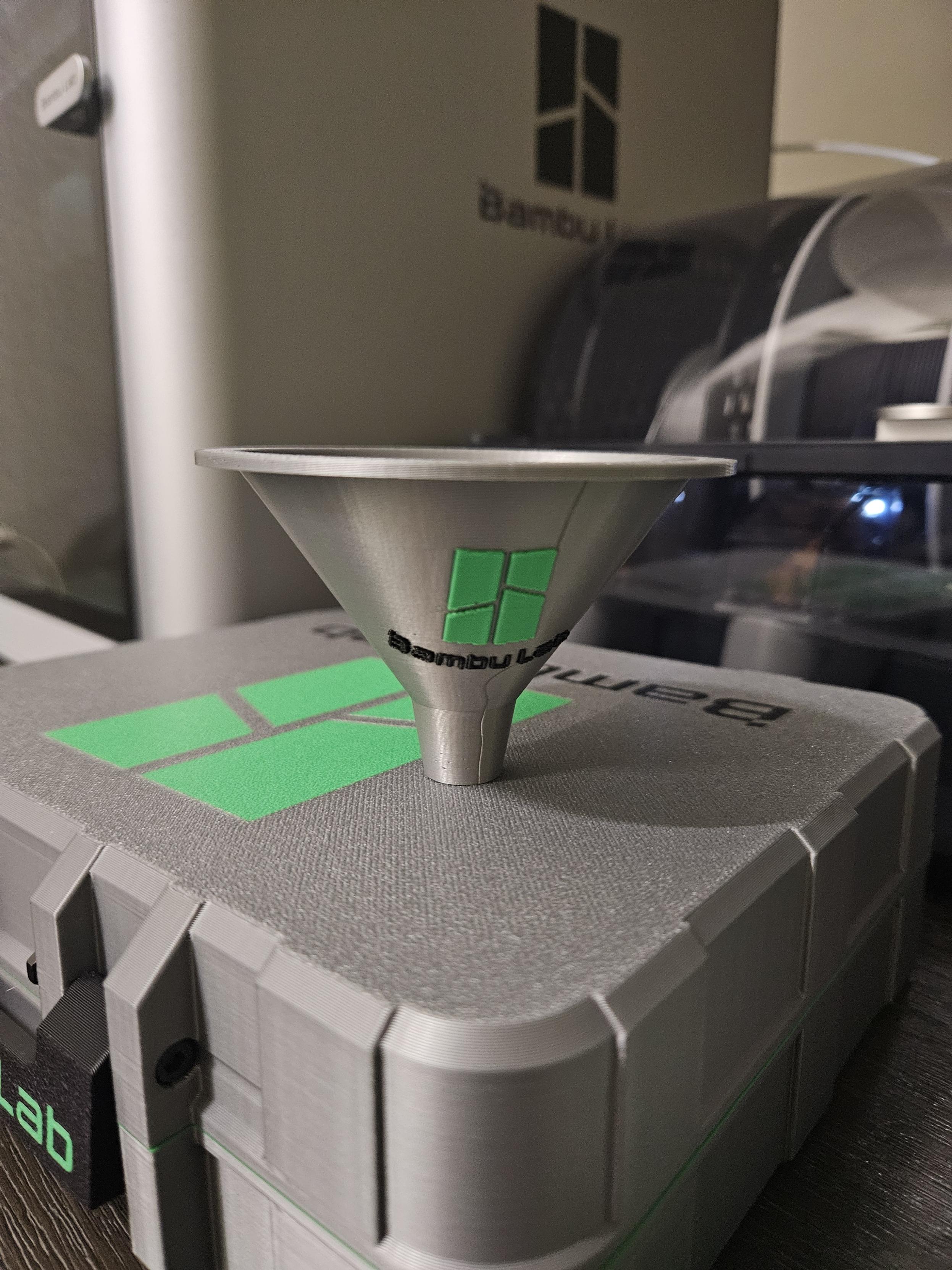 Desiccant Bead Funnel with Bambu Lab logo by Mr Creatly | Download free ...