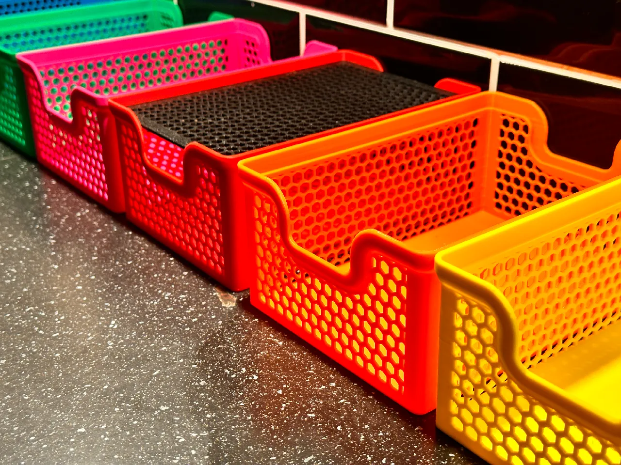 Rectangular 140x200mm Stacking Baskets & Lid - Hexagon Pattern by ...