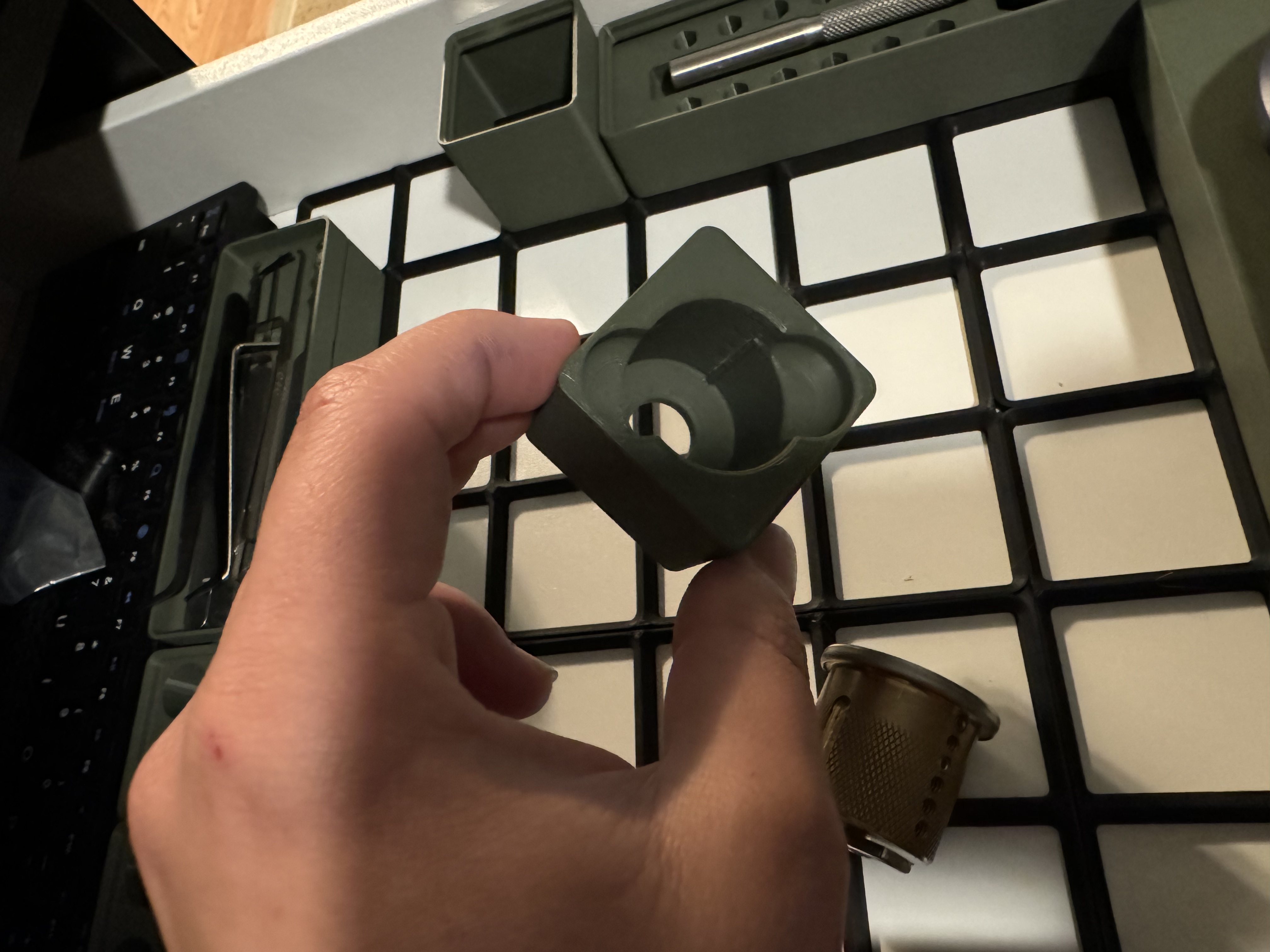 Covert Instruments Gridfinity Holder by FanielDanara | Download free ...