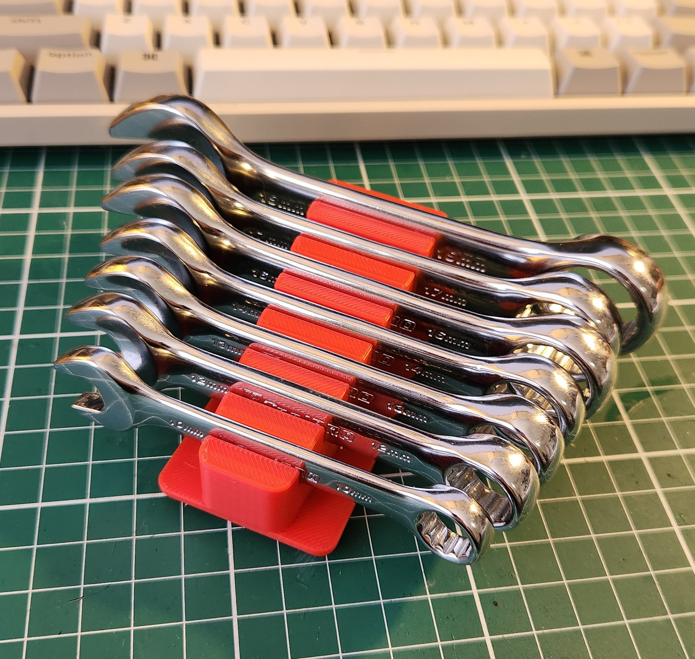 Gridfinity stubby spanner holder by Dubious Bovine | Download free STL ...