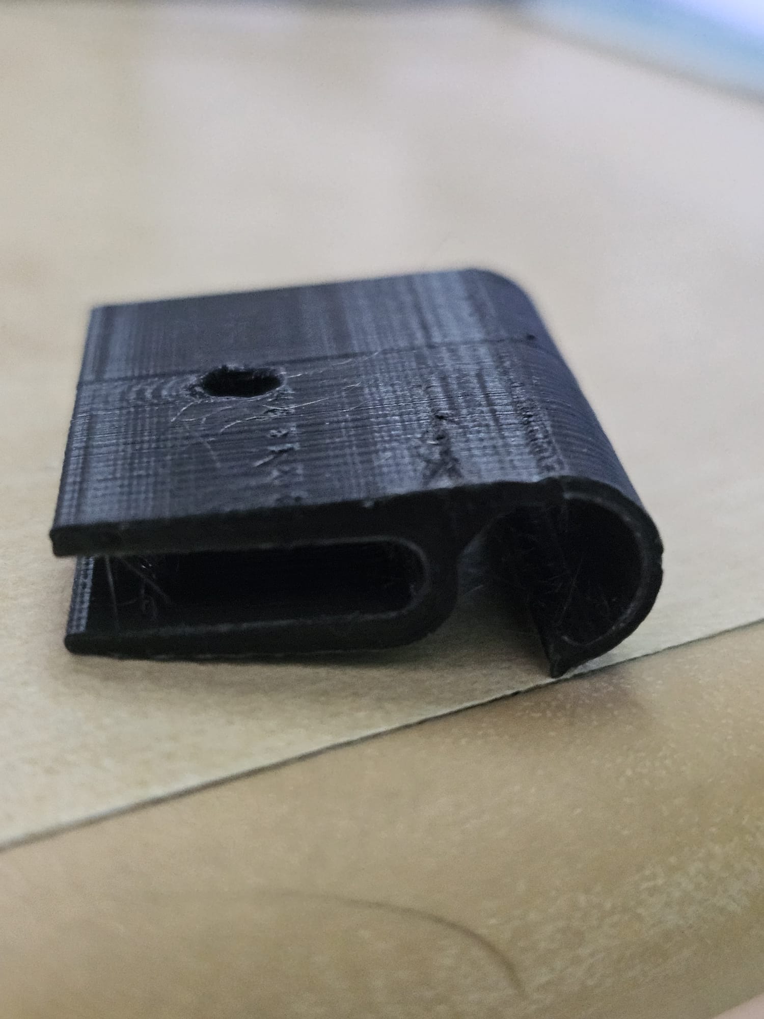 Sliding Glass Clip By Pietro Ricciardi Download Free Stl Model