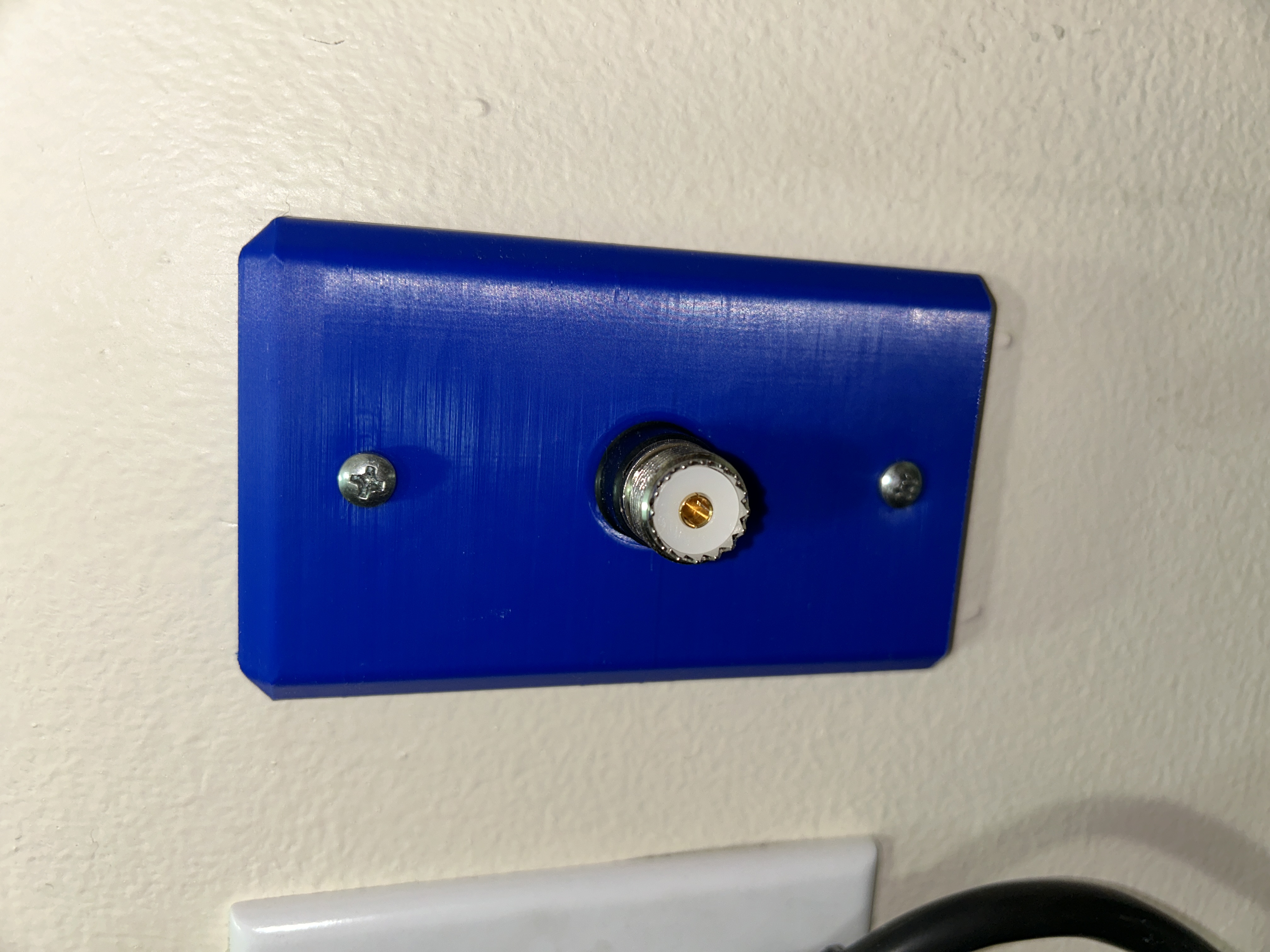 Coax Wall Plate by Aiden | Download free STL model | Printables.com