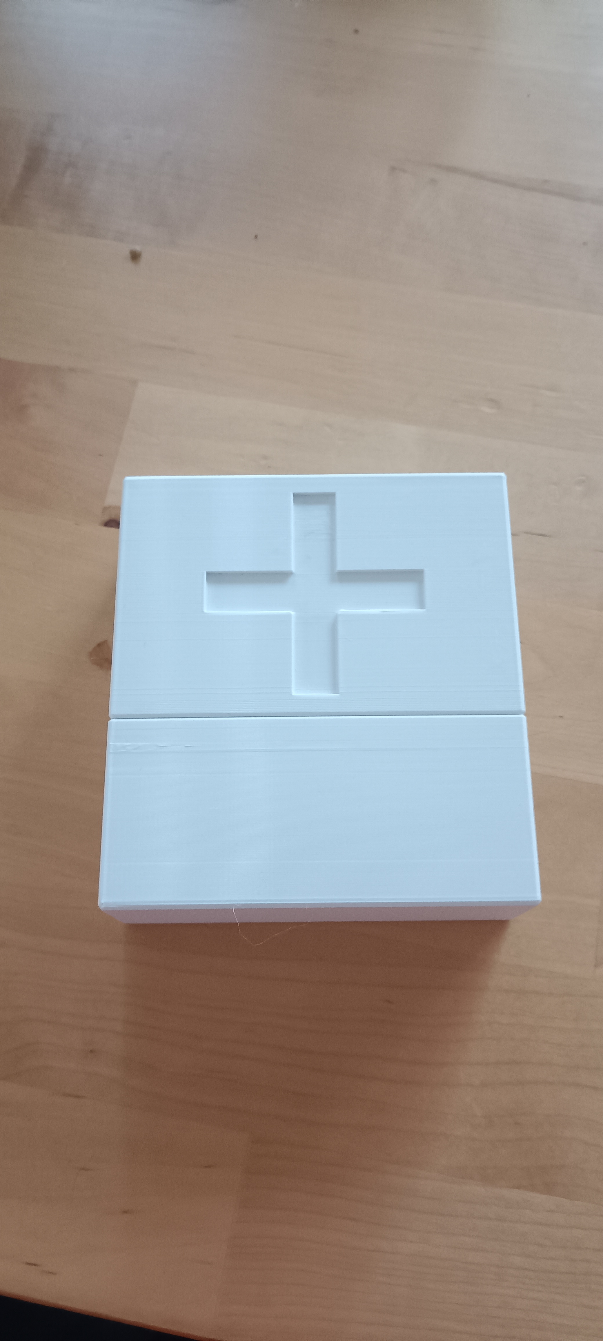 first aid box von Michelan | Kostenloses STL-Modell herunterladen ...