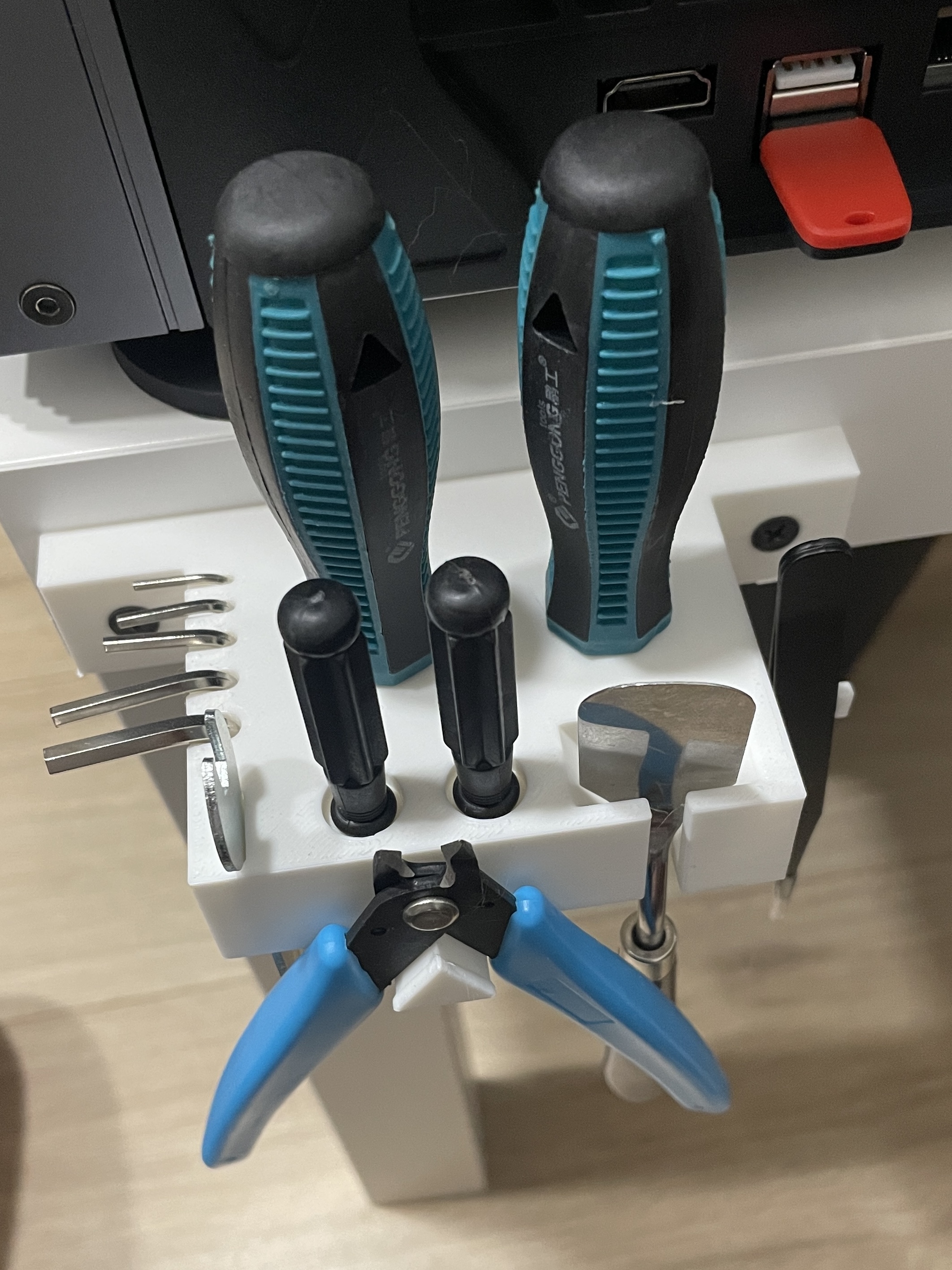 Sovol Sv08 Tool Holder By Lucaonefire Download Free Stl Model