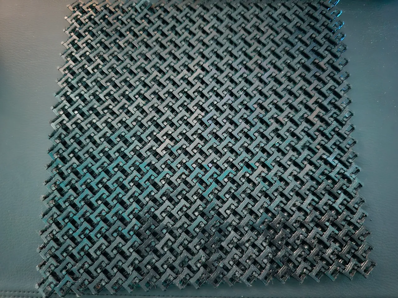 Dragon Scales Chainmail by DotCom Artwork | Download free STL model ...
