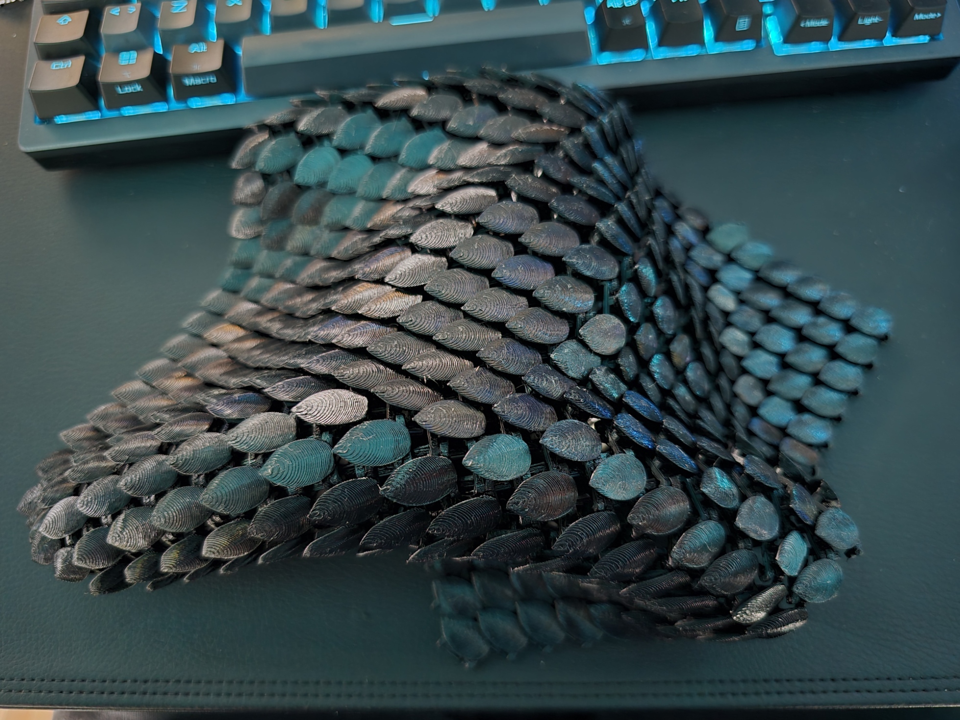 Dragon Scales Chainmail por DotCom Artwork | Descargar modelo STL ...