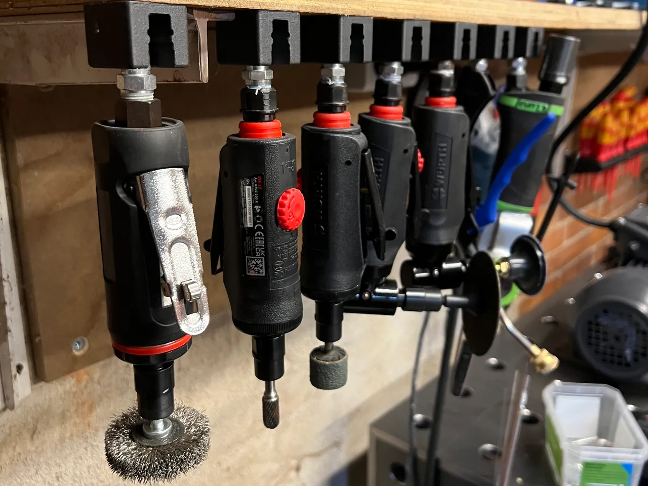 Pneumatic tool holder by Kerndrup | Download free STL model ...