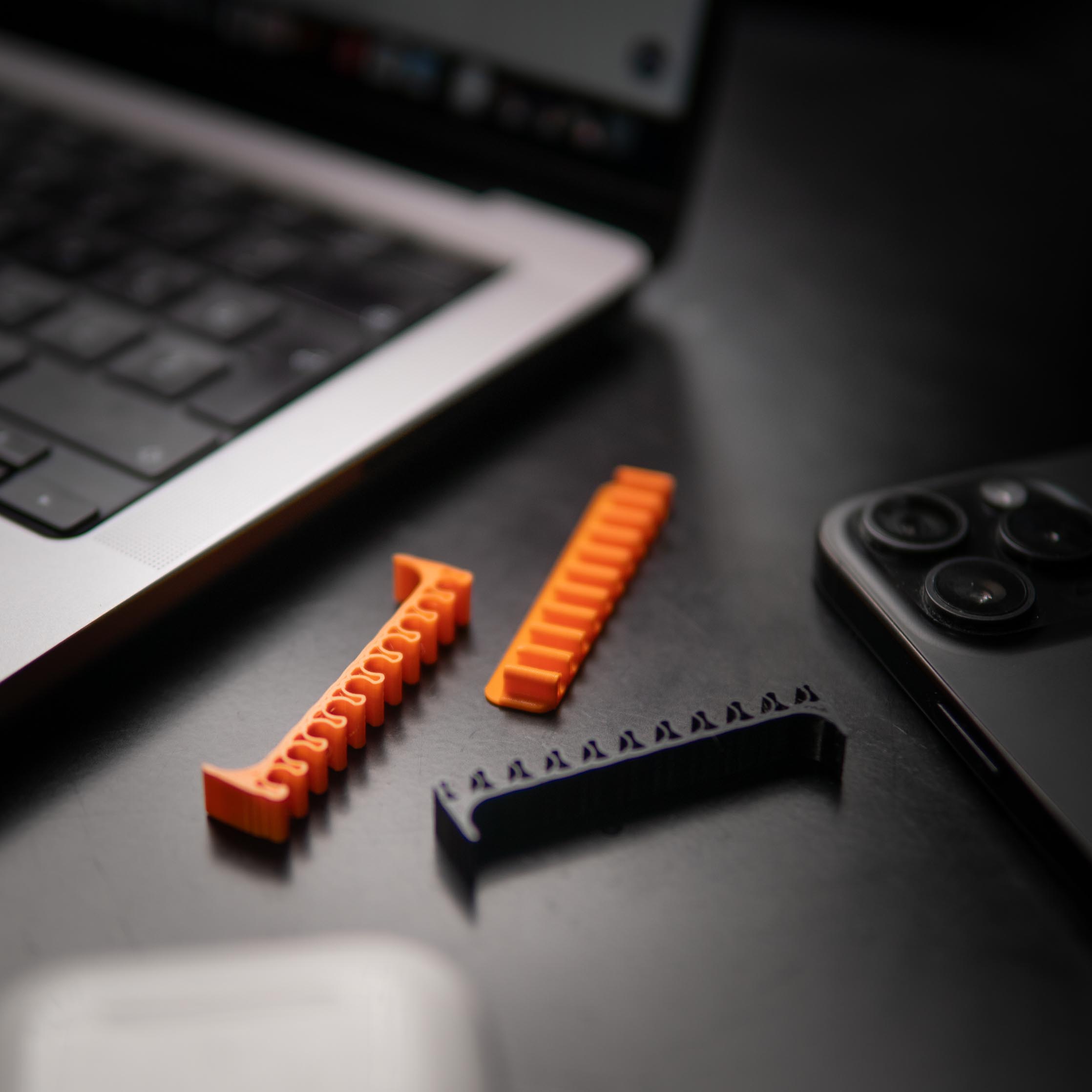 Cable Wrapper / Organiser for MacBook AIR by DELTAHUB | Download free STL model | Printables.com