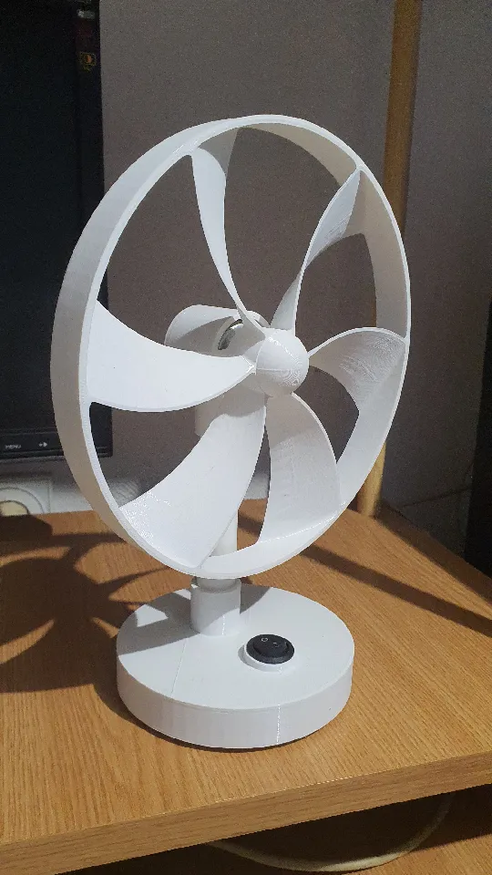 Fan for desktop by Dragoslav Zeljko | Download free STL model ...