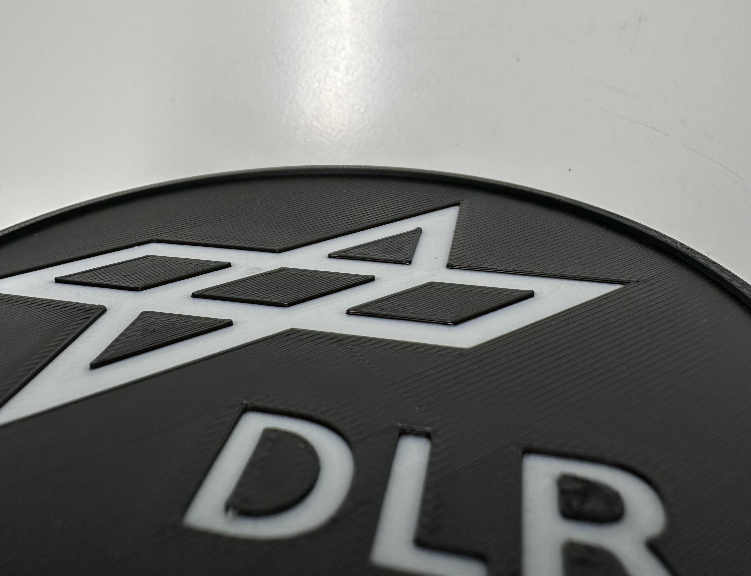 DLR Coaster/ Untersetzer by KonradKRK | Download free STL model ...
