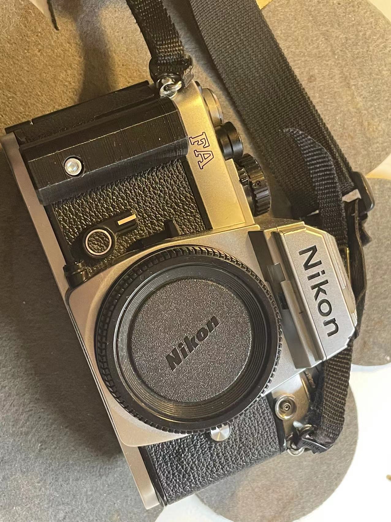 Nikon FA camera grip by Xisha | Download free STL model | Printables.com
