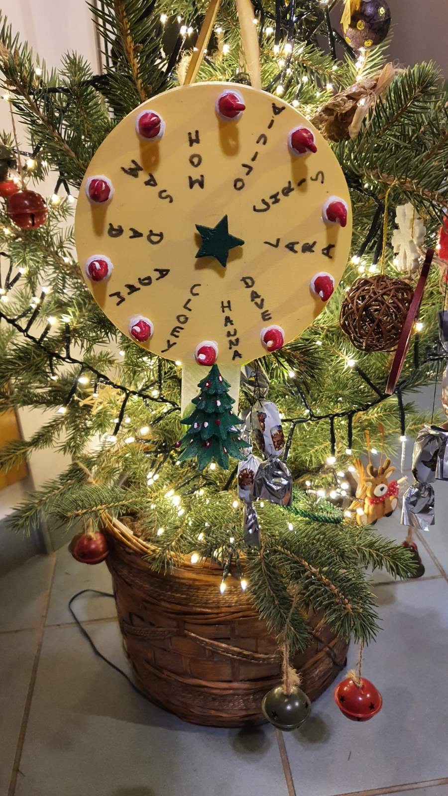 Christmas Tree Wheel of Fortune! by TheDogeBork | Download free STL ...