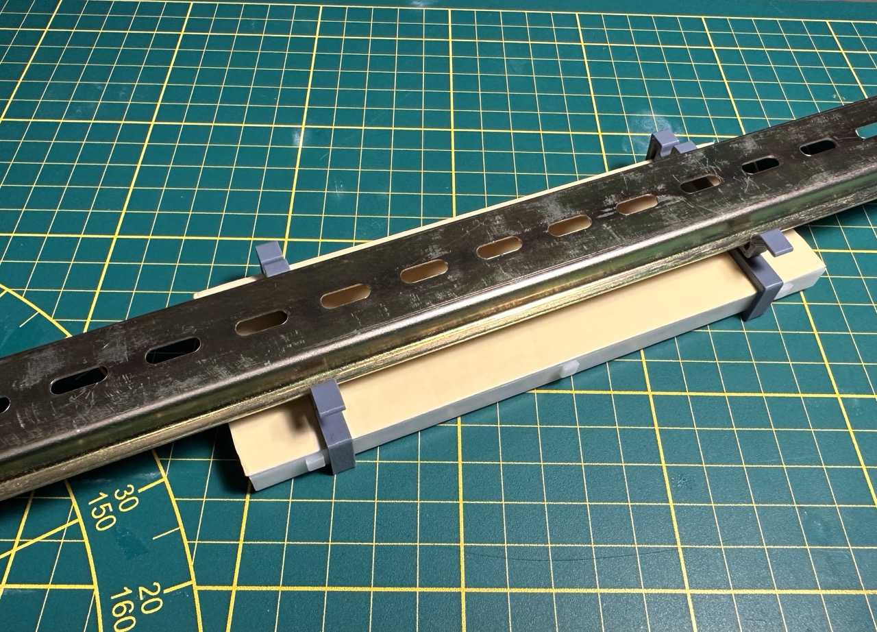 DIN rail breadboard clip von robobit | Kostenloses STL-Modell ...