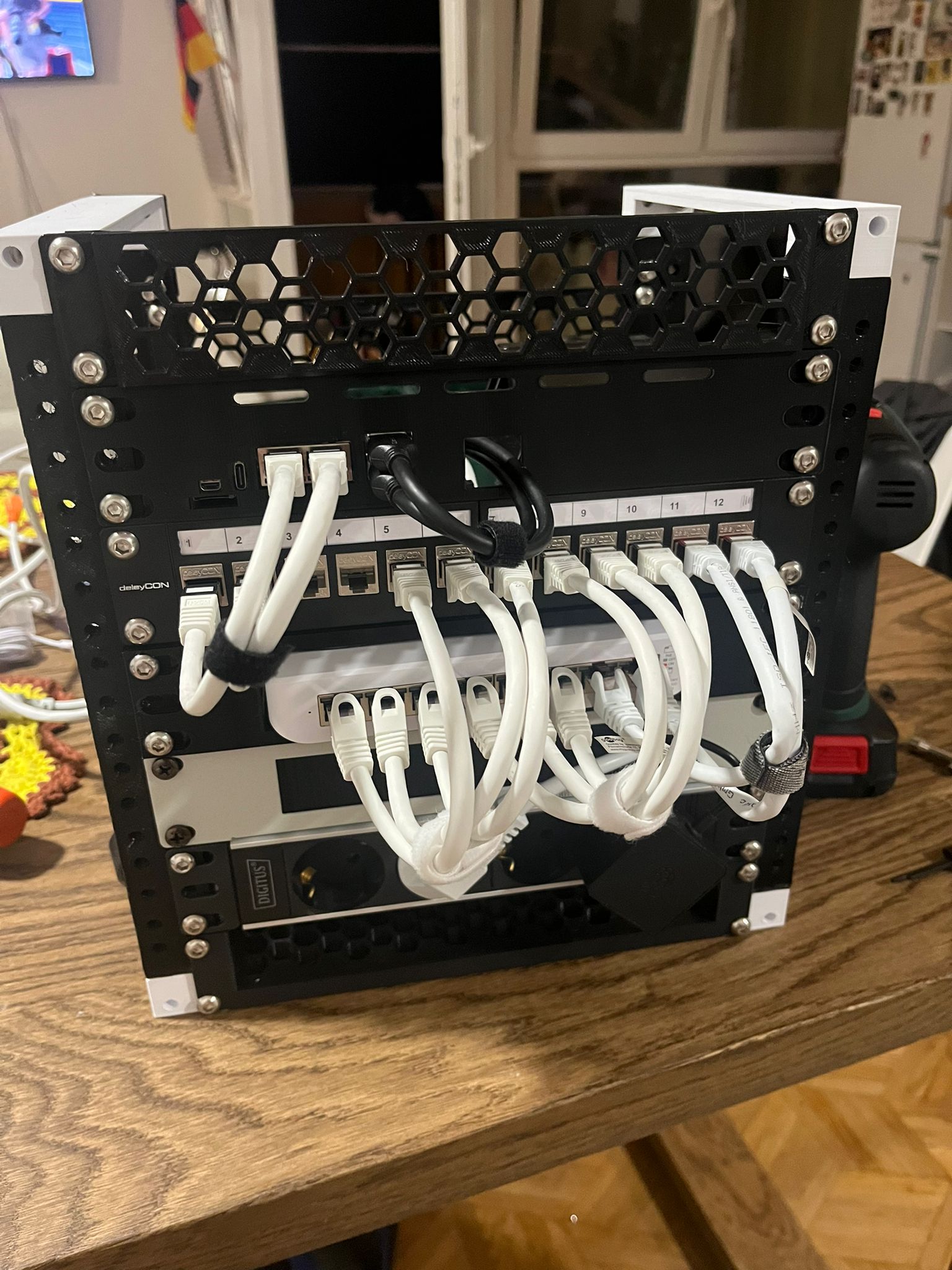 Seeed studio reRouter RPi CM4 10-inch Rack Mount od autora Maurício ...