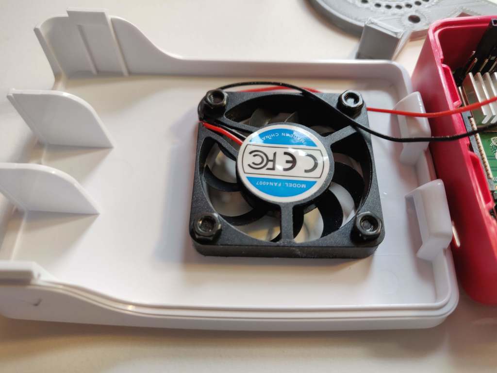 Official pi 4 case fan mod template by jq910 | Download free STL model ...