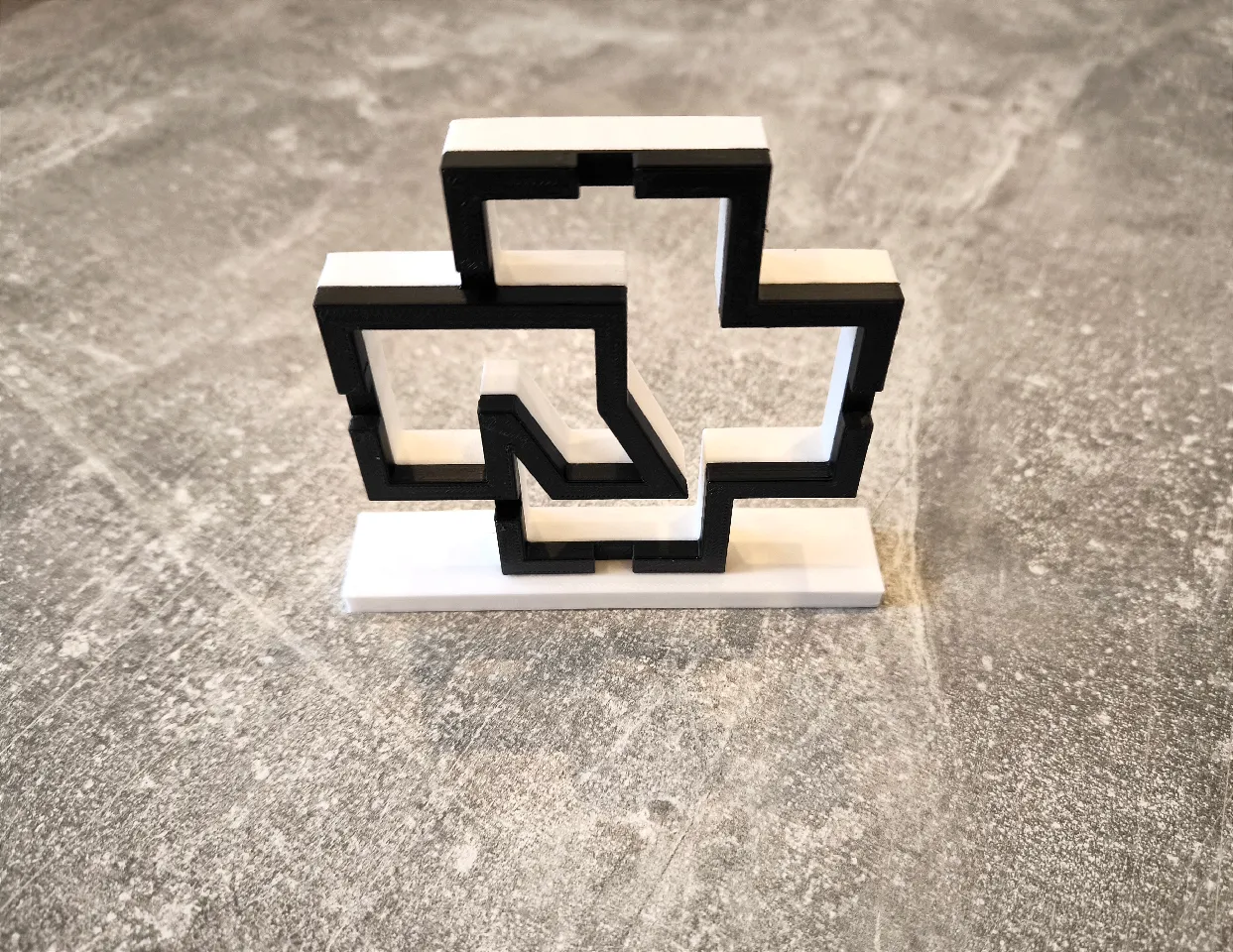 Rammsteinlogo zum Aufstellen by 3D_druck_by_ted | Download free STL ...