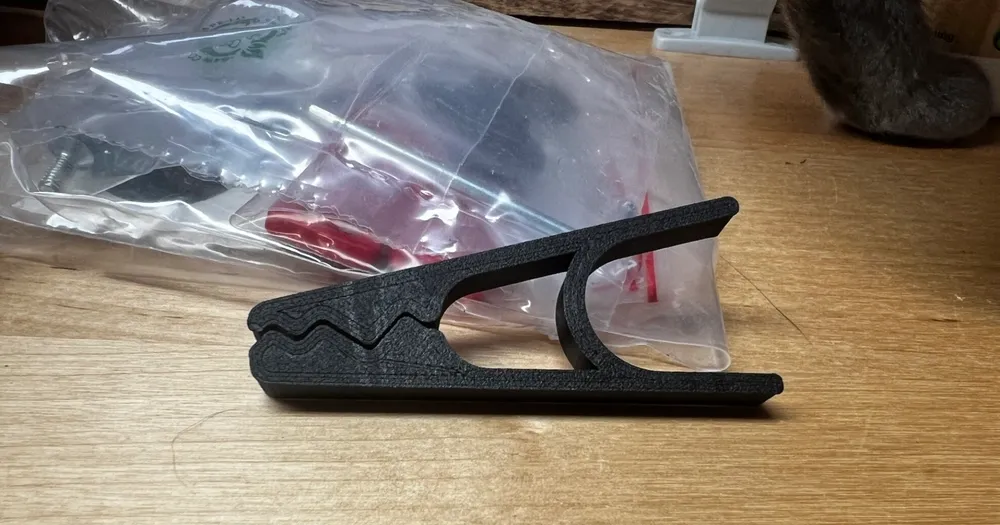 Spring Clip by Lokkas | Download free STL model | Printables.com