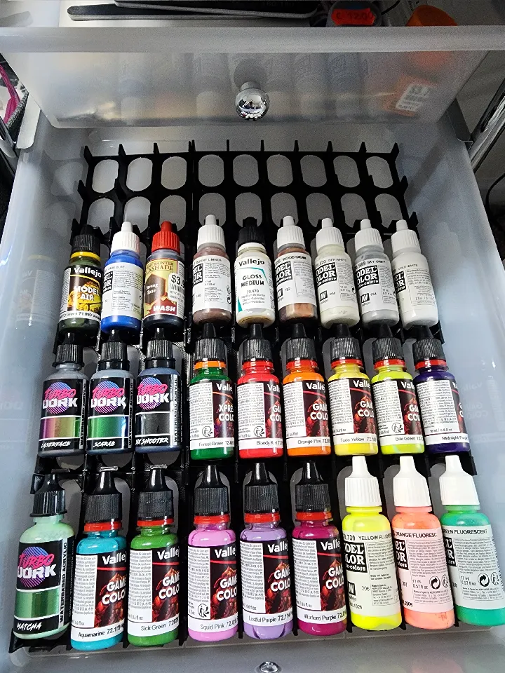 Vallejo Paint Bottle Organizer by Rustymaple | Download free STL model ...