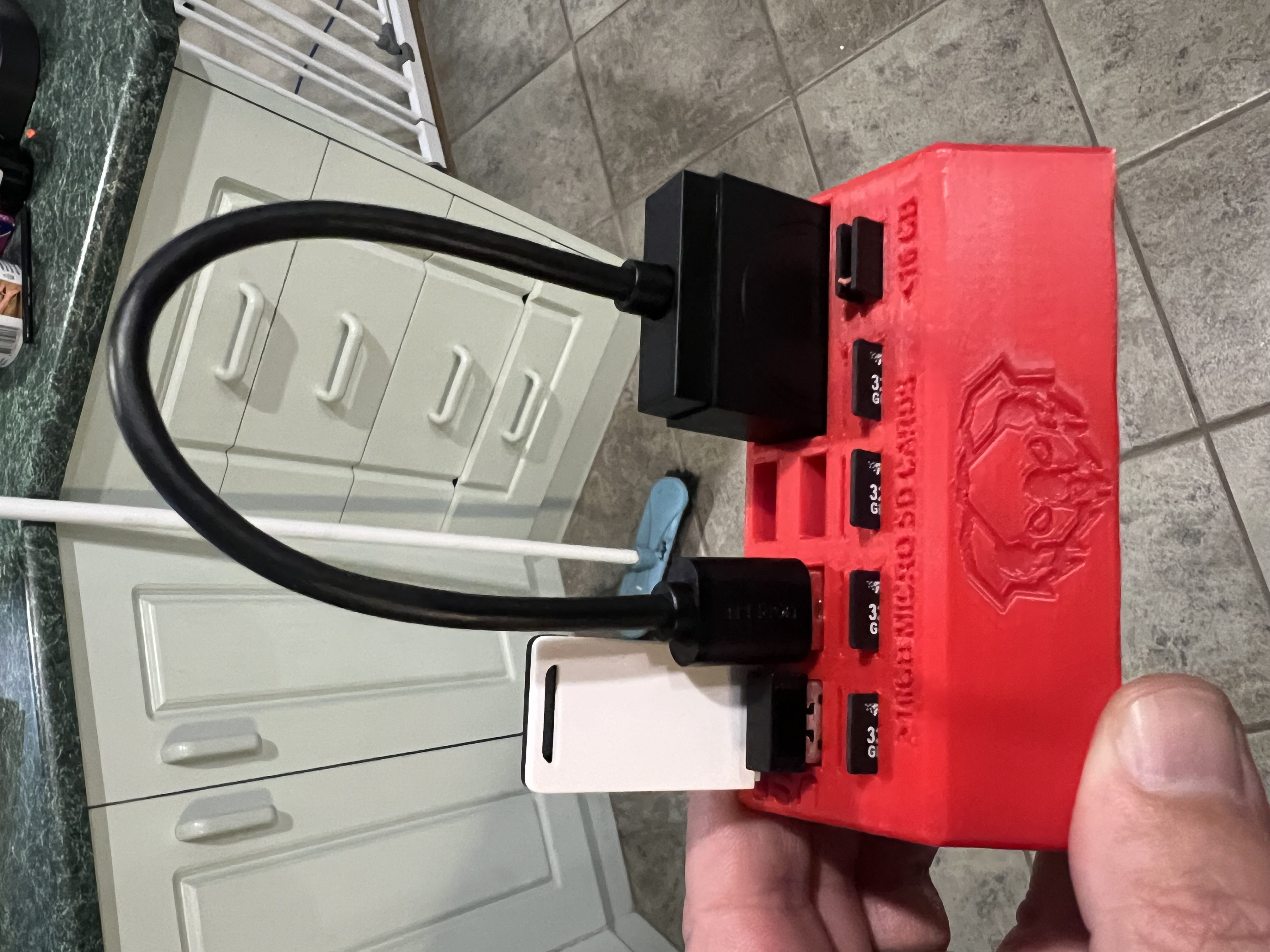 MicroSD Cards, USB Card Reader and USB Desk Organiser by Micko ...