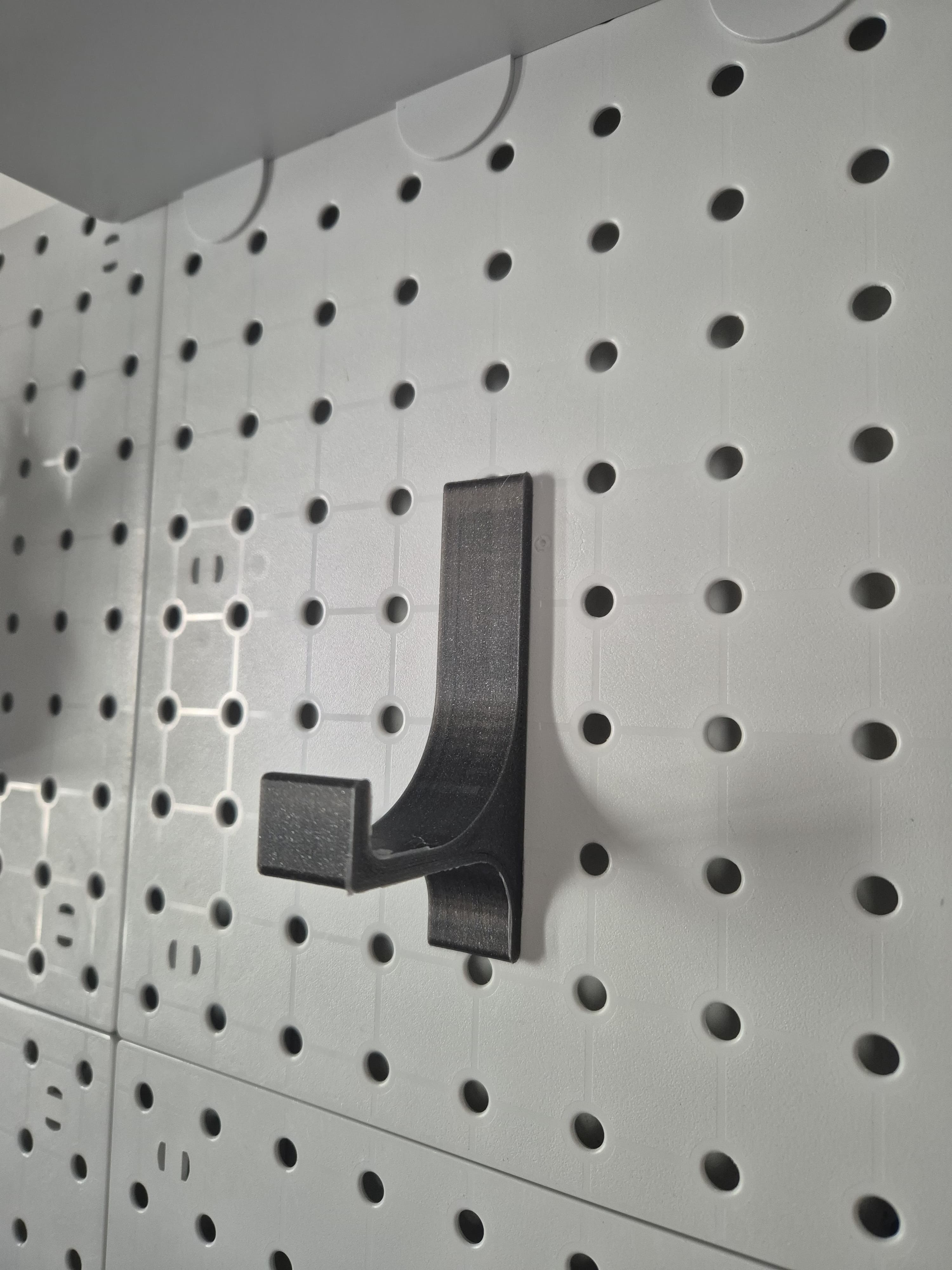 Hole PegBoard Controller Holder by acfreire | Download free STL model ...