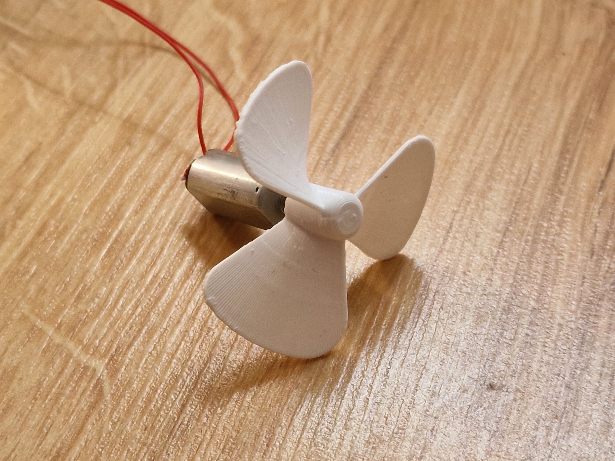 Propeller 40 mm / fan / fan holder for cap hat by Piotr Martenka ...