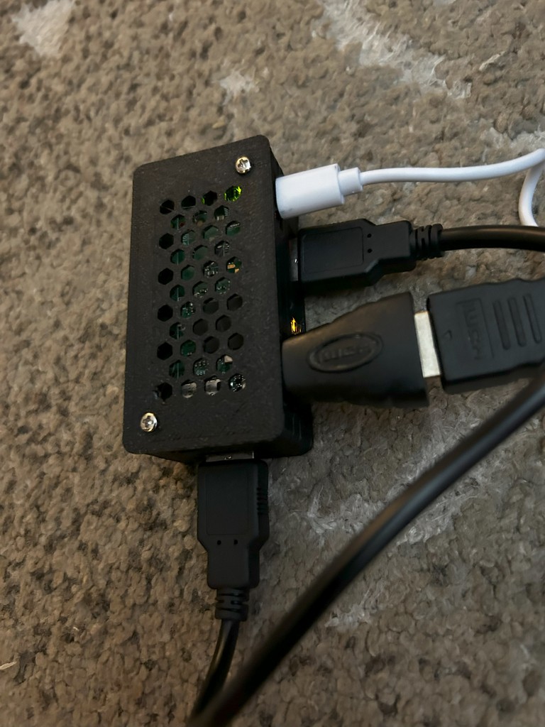 YAPIC for RPi Zero with cutout for video port by Jonathan Gahan | Download free STL model ...