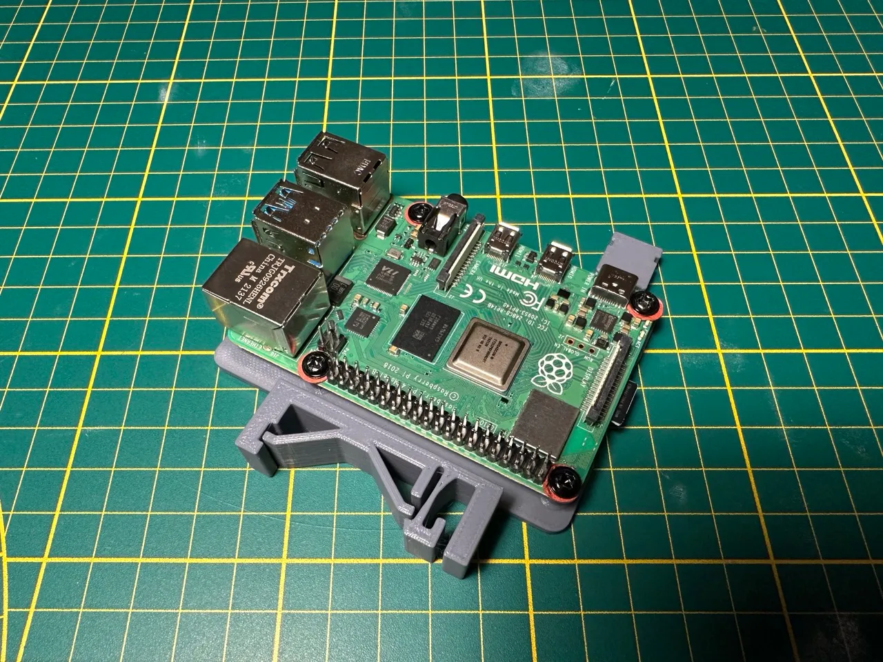 Raspberry Pi DIN Rail Mount by robobit | Download free STL model ...