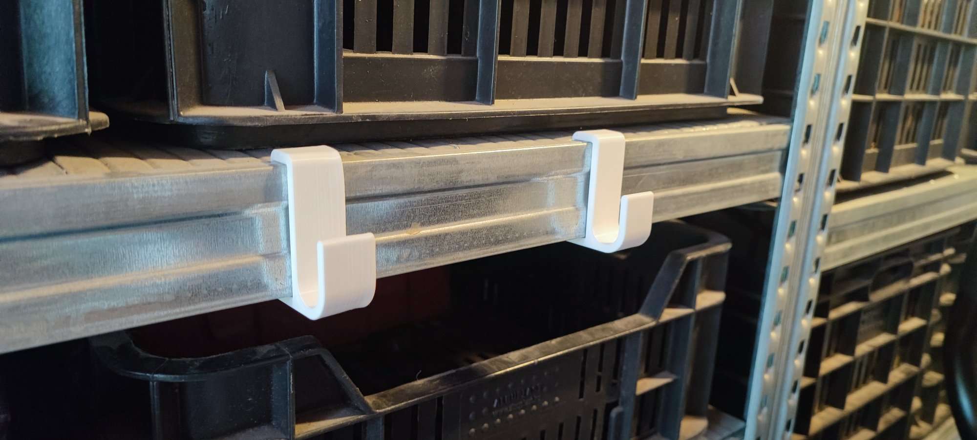 Clip-on hanger hook for METALSISTEM S1 screwless modular shelves by ...