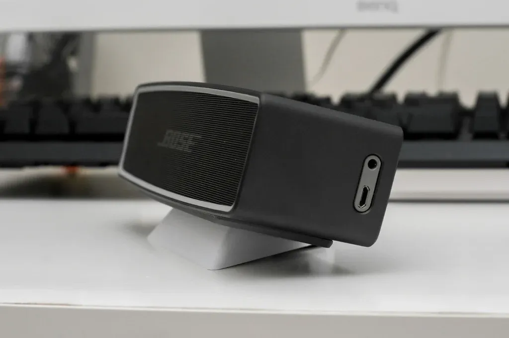 Bose SoundLink II mini Stand by gamer___r | Download free STL model ...
