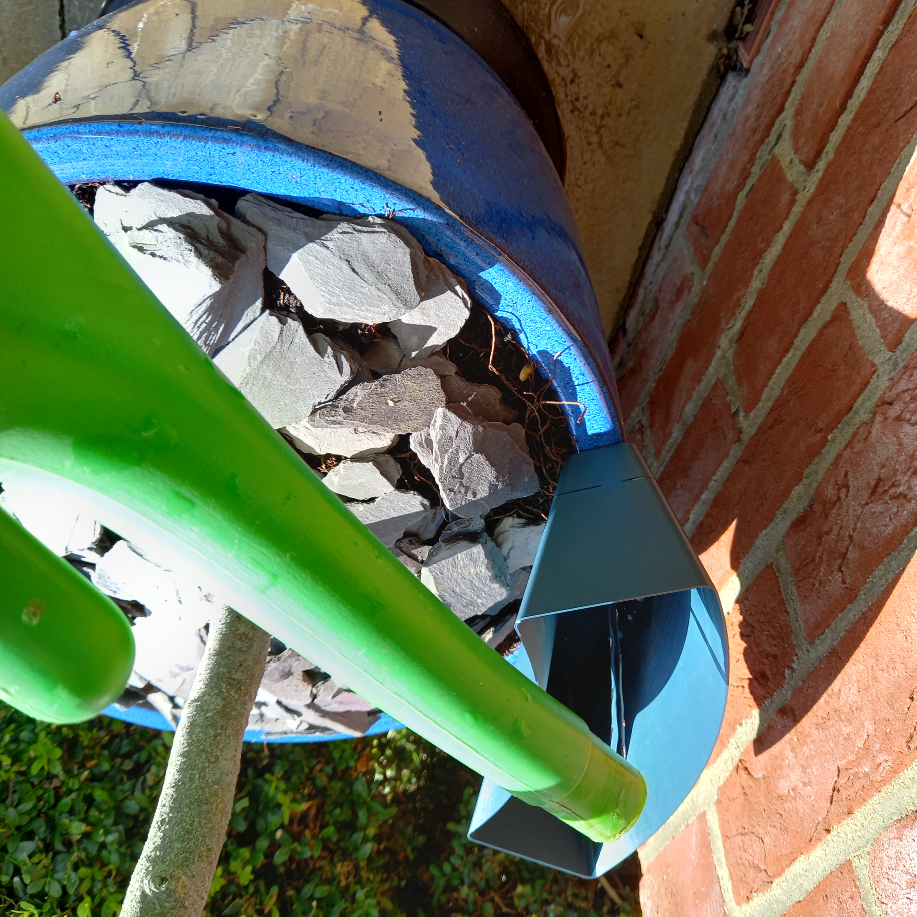 Pot Rim Watering Reservoir - Parametric by Peter Main | Download free ...