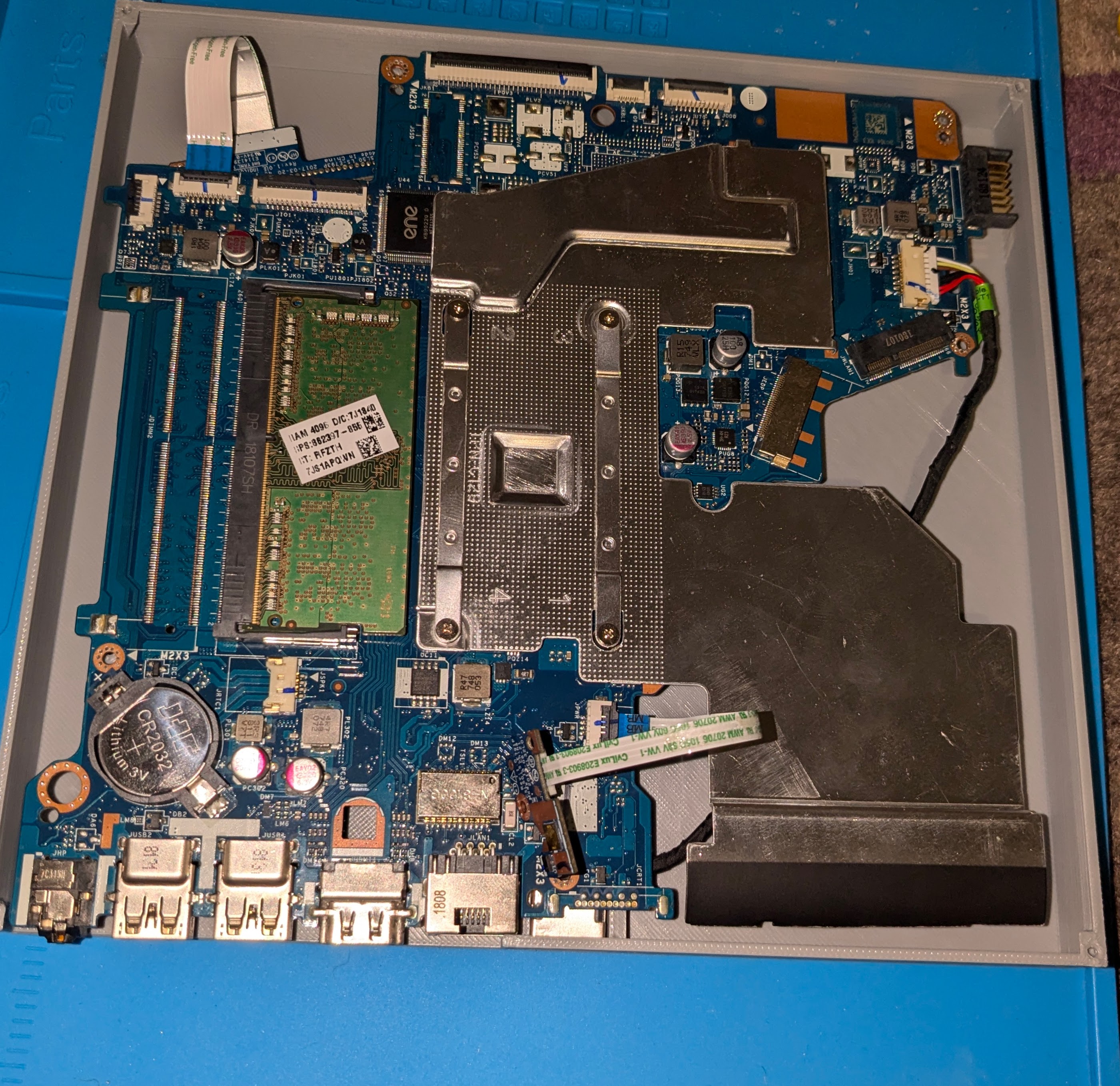 HP Laptop Motherboard Case by techyporcupine | Download free STL model ...
