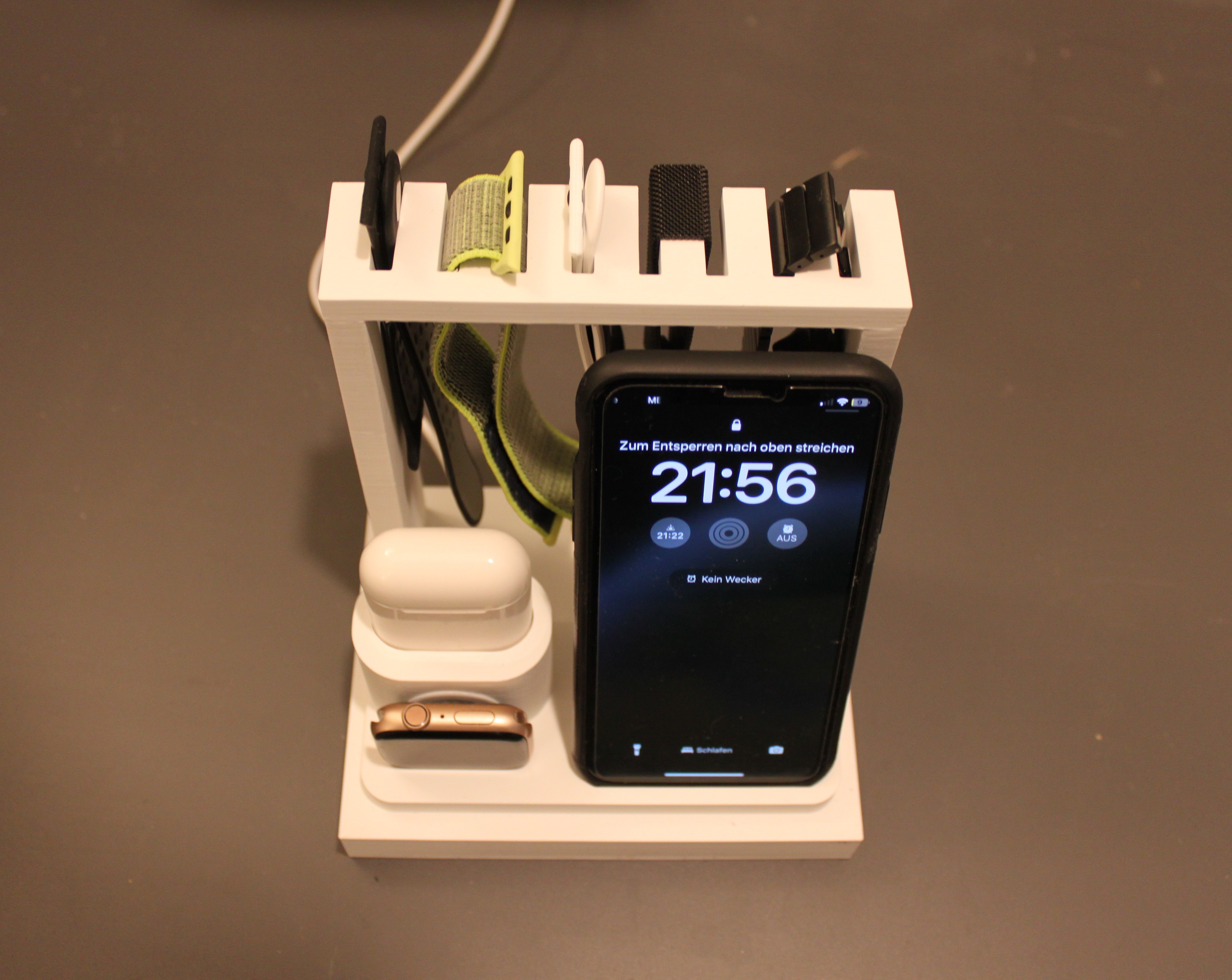 Apple trio stand with Wristband rack by Cpt. Claude | Download free STL ...