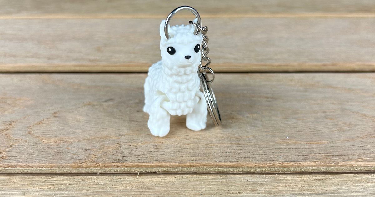Alpaca Keychain by Built_Over_Bot | Printables Store