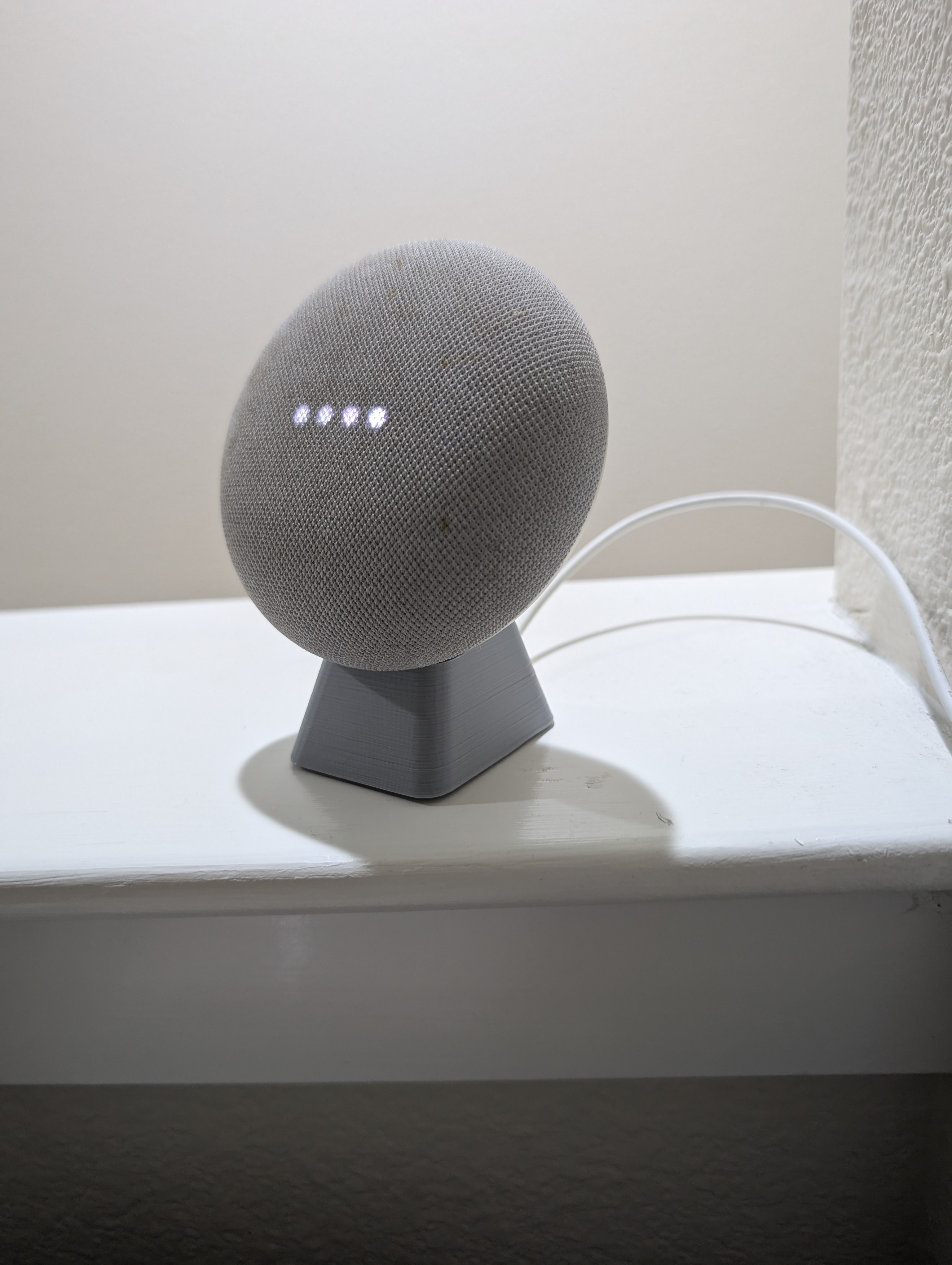 Google Home mini stand Universal plug by DMW09 | Download free STL ...