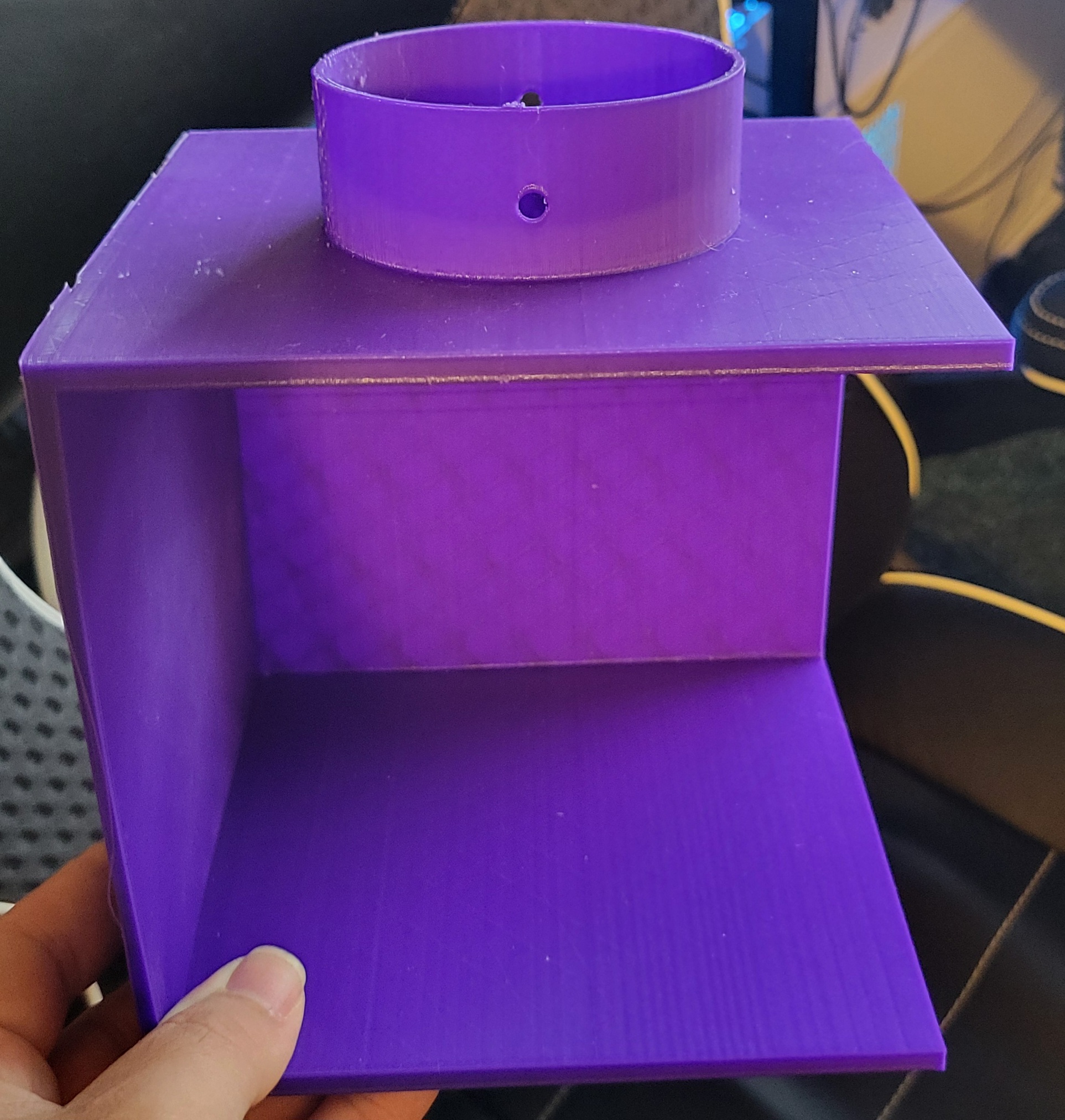 Auction Showcase Box W/Light Hole by Leazon | Download free STL model ...