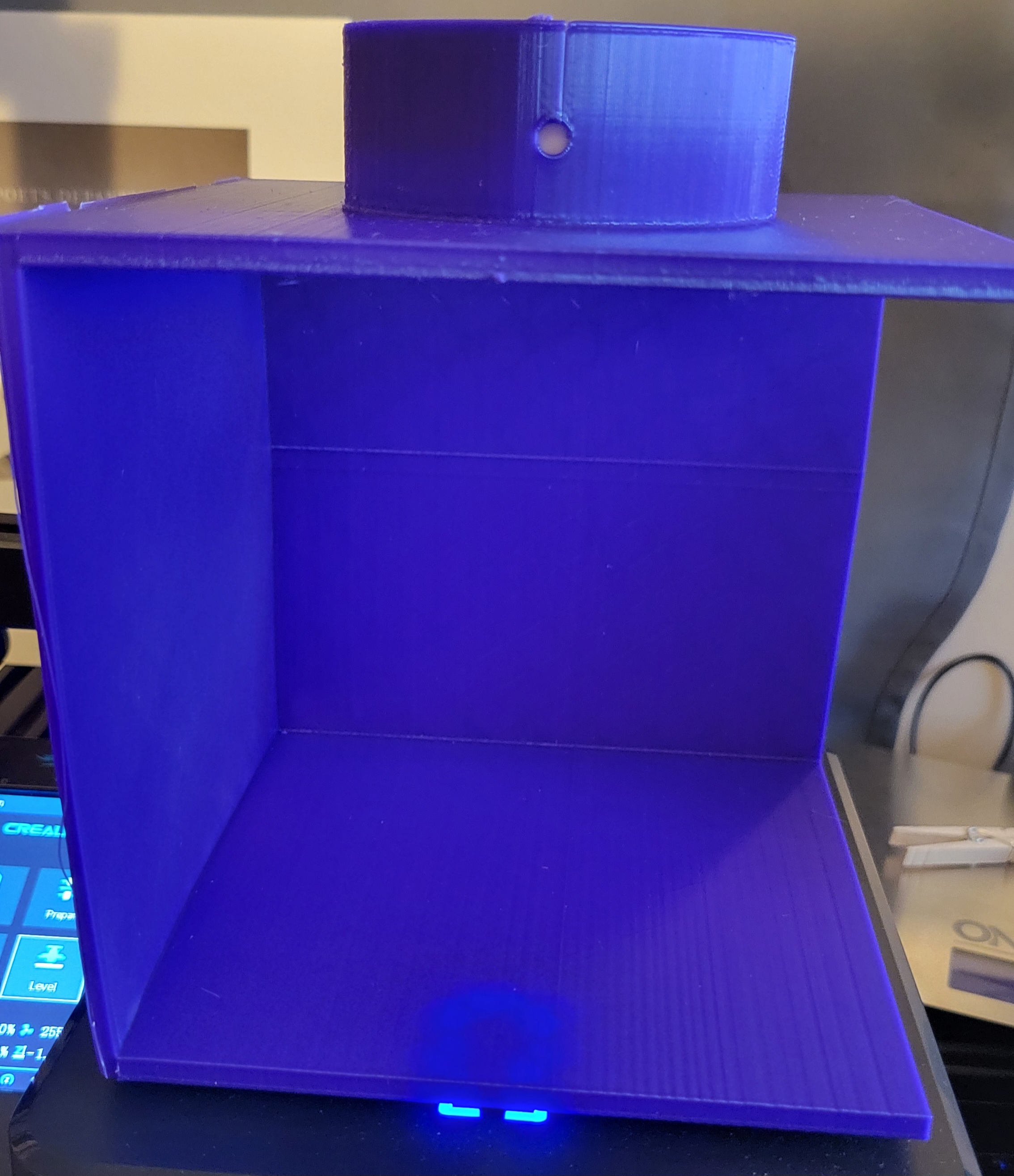 Auction Showcase Box W/Light Hole by Leazon | Download free STL model ...