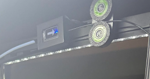 Ender V3 KE/ SE filament guide with rollers par phil k | Téléchargez ...