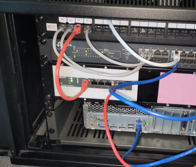 TP-Link ER605 DAP rack mount by dannixon | Download free STL model ...