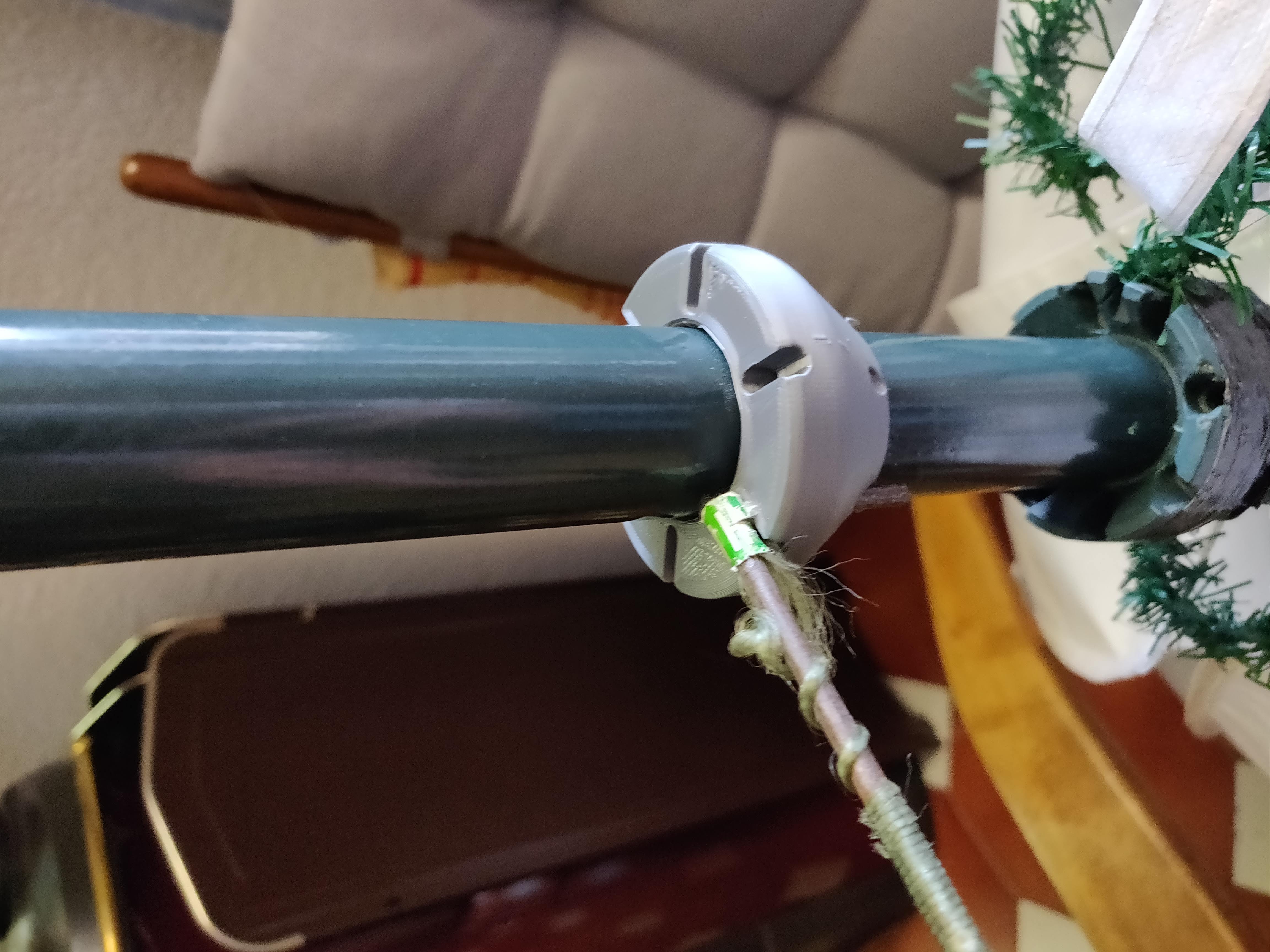 Christmas tree support - supporto albero di natale by Alberto Nidasio ...