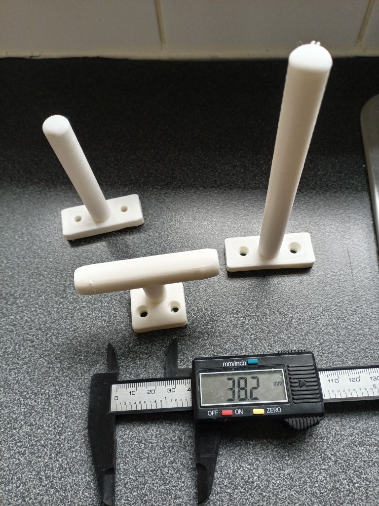 Breeding cage perch bars by Bluefrogman | Download free STL model ...