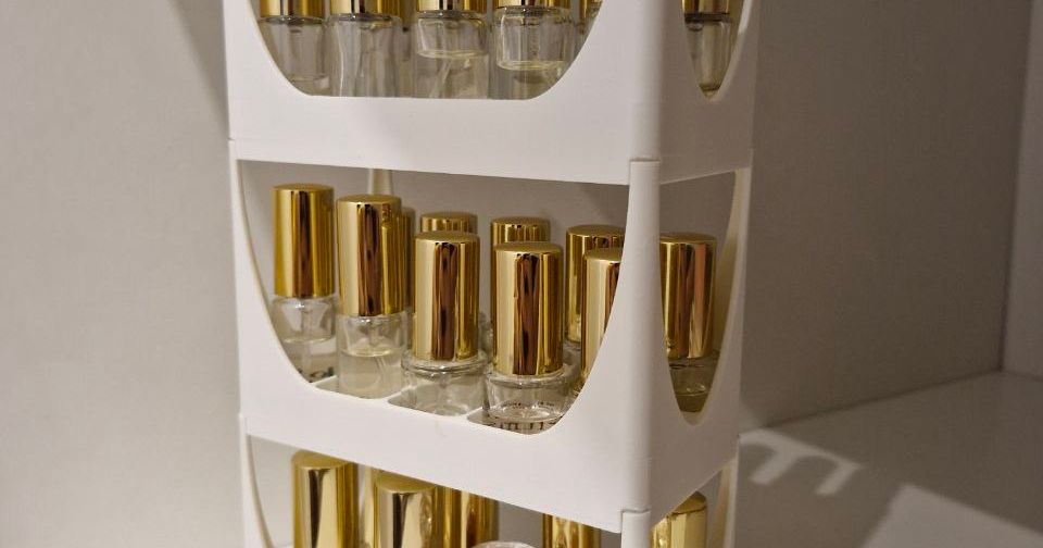 Stacked organizer for perfume testers par Gregory Sk | Téléchargez ...