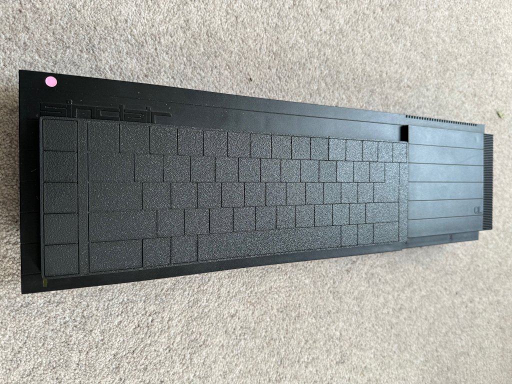 Sinclair QL Keyboard Dust Cover/Cap by TomDD | Download free STL model ...