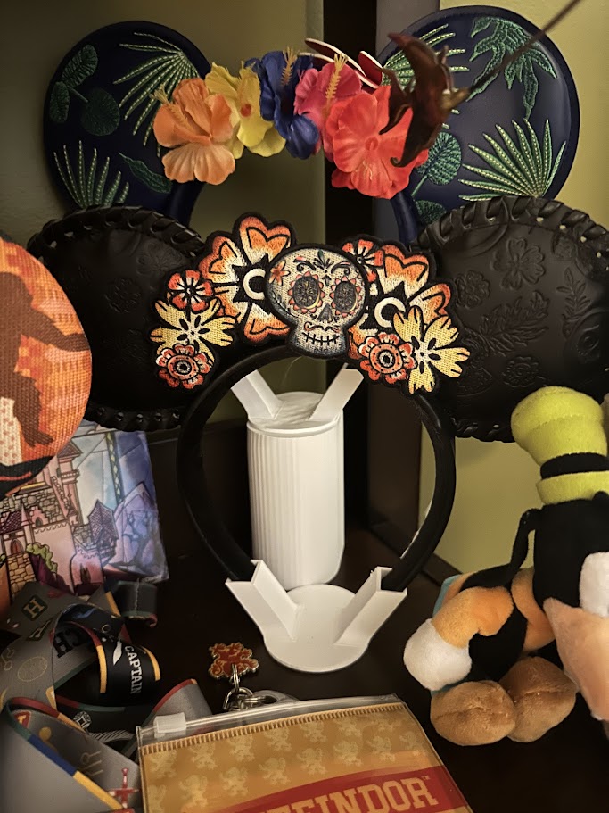 Disney Mickey Ear Holder by Clifford Beilke | Download free STL model ...