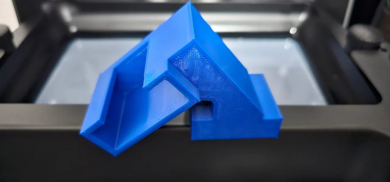 Elegoo Saturn 4 Ultra build plate drip adapter by 3D_DENNIS | Download ...