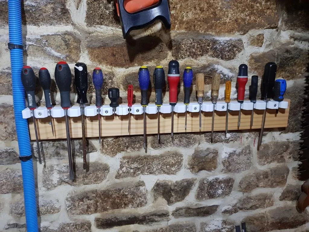 Magnetic screwdriver holder. by Samy | Download free STL model ...