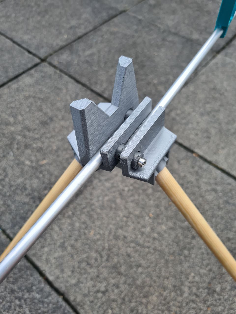 Foldable Multi Rod Holder by KarimTheDream | Download free STL model ...